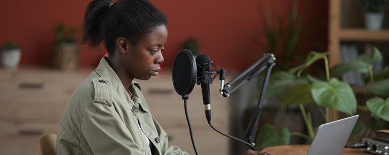 The 5 Best Microphones with Desk Stands for Podcasting